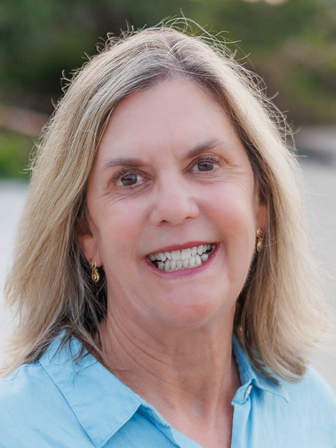 Suzy Williams Joins Beach Homes Realty - Beach Homes Realty Articles ...